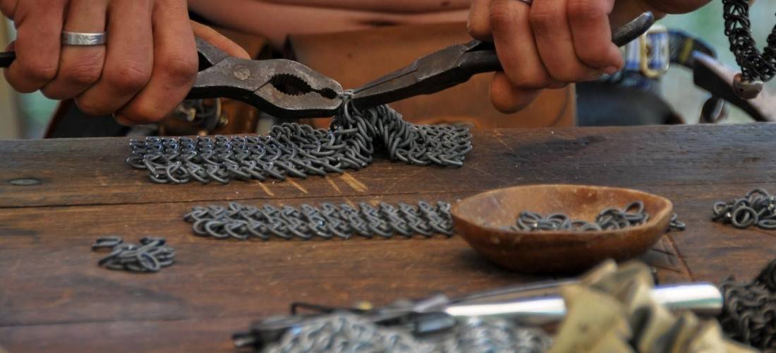 Start Here: The Easiest Chain Mail Pattern to Learn – Tactile Hobby