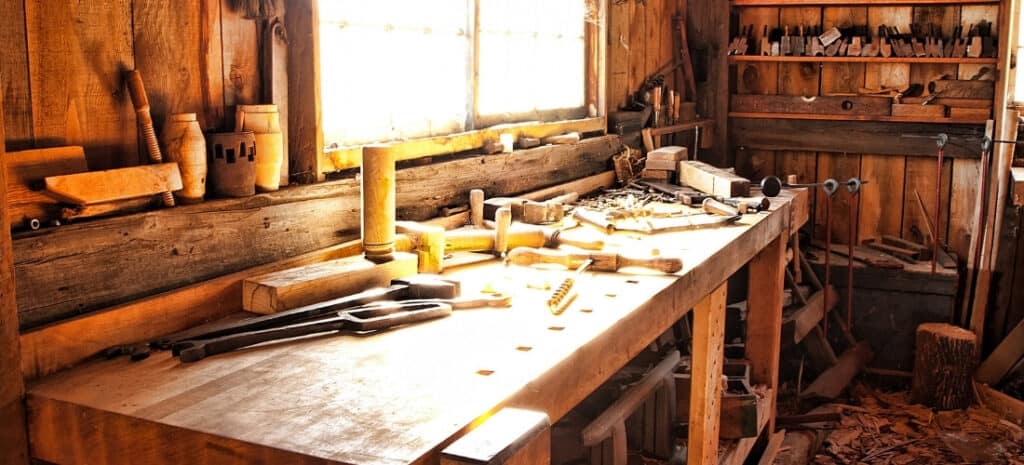 How Big Should a Woodworking Shop Be? 8 Considerations – Tactile Hobby